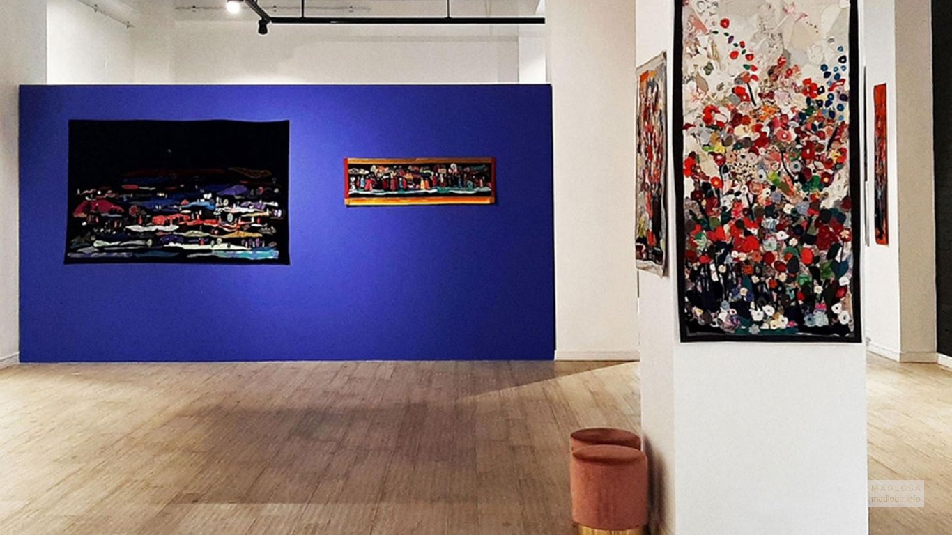 Exhibition of paintings in the gallery "Bayya" in Tbilisi. Private ...