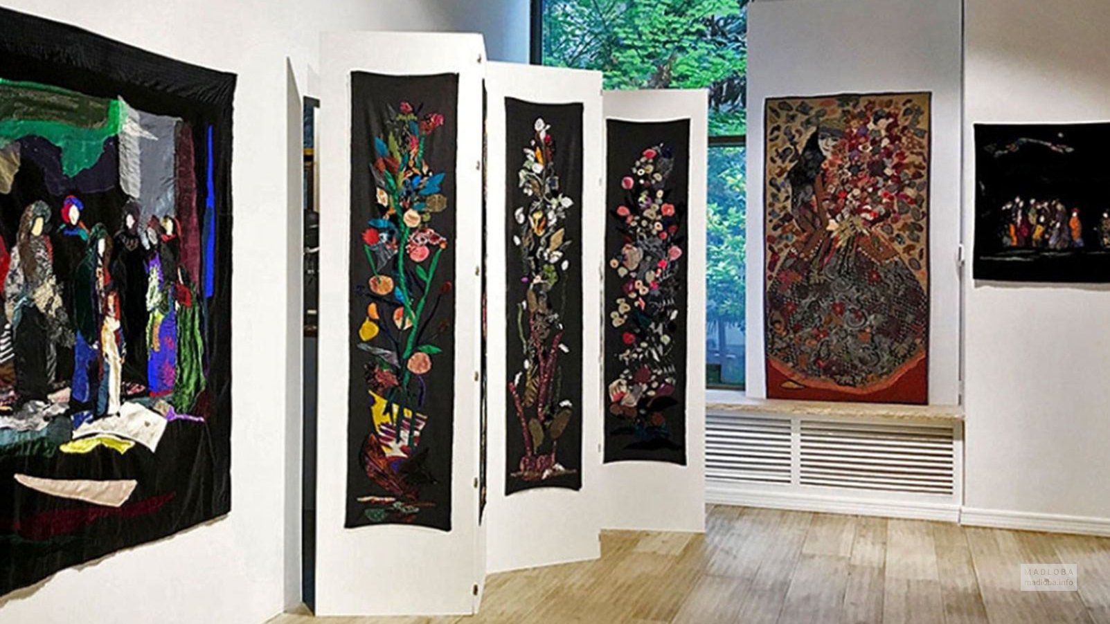 Exhibition of paintings in the gallery "Bayya" in Tbilisi. Private ...