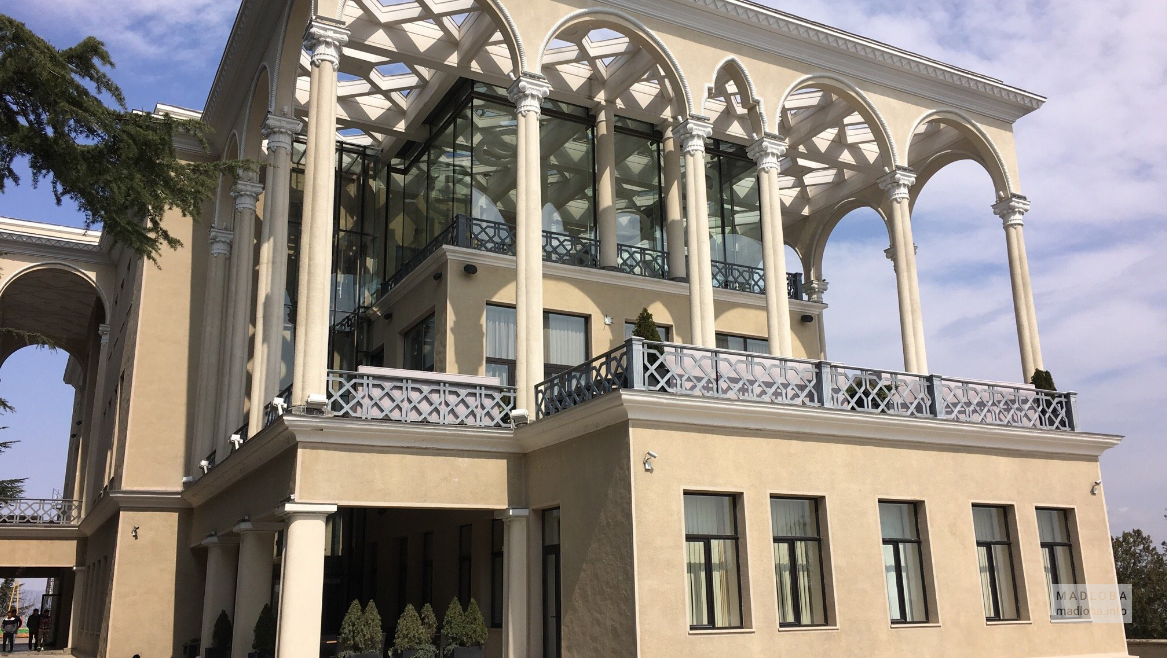 Funicular Restaurant Complex в Тбилиси оценят любители грузинской кухни ...