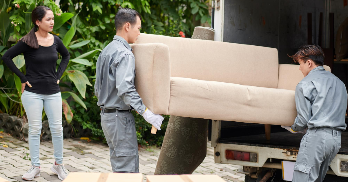 Where to find someone who can help with furniture transportation with movers in Tbilisi - Madloba