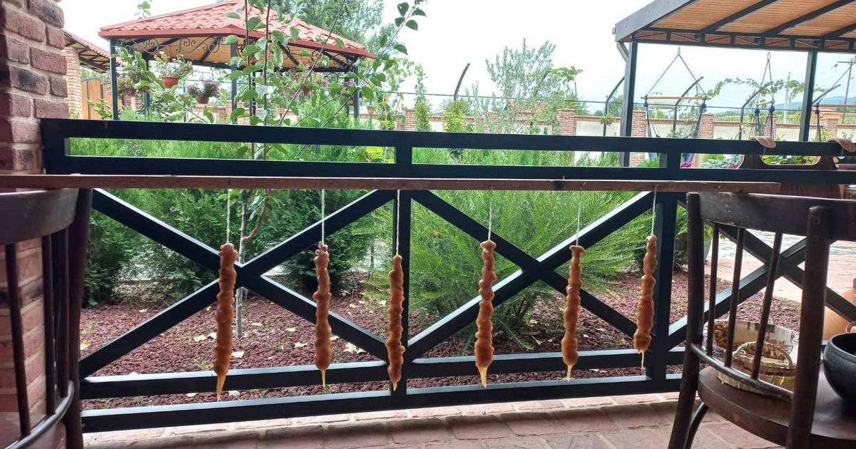 History of the pitcher bar in Ikolto - Madloba