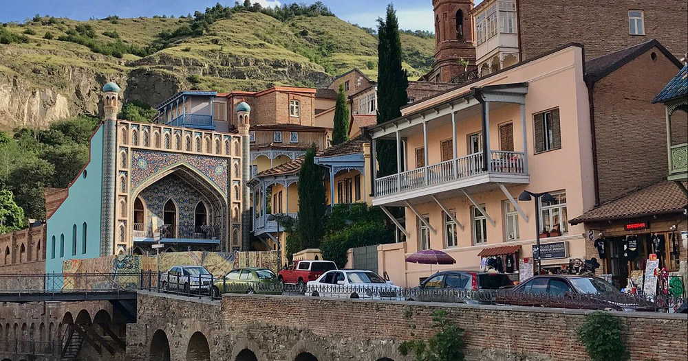 Visit the sulfur baths in Tbilisi. Juma Mosque in Georgia. - Madloba