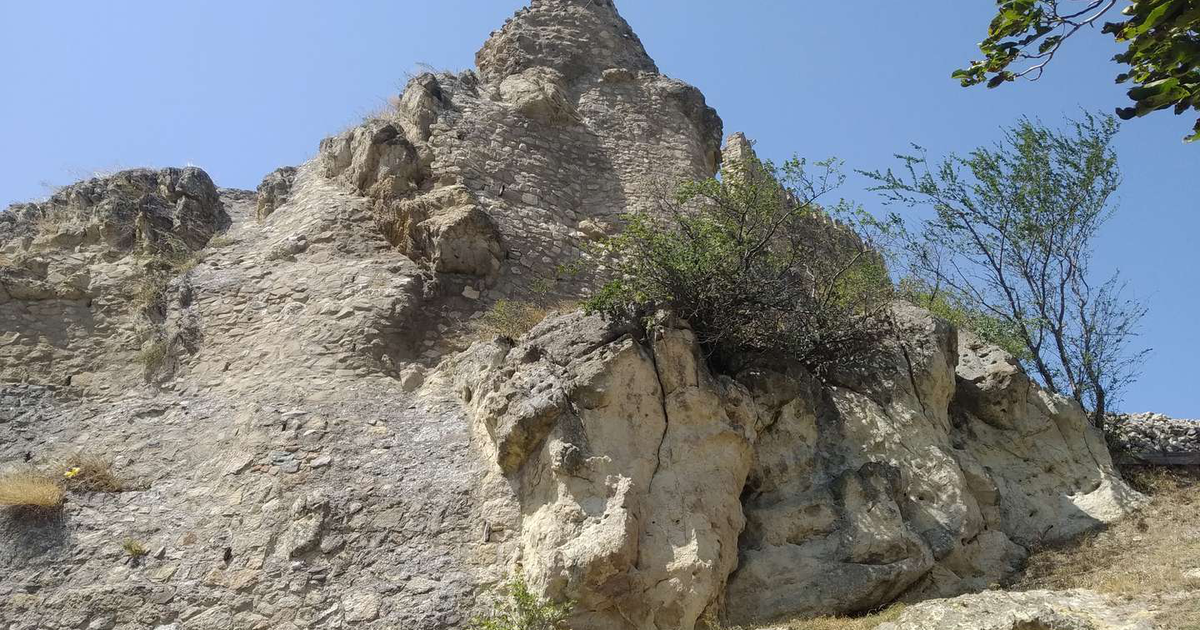 Surami Fortress, Shida Kartli, Georgia. Reviews, photos, how to get ...