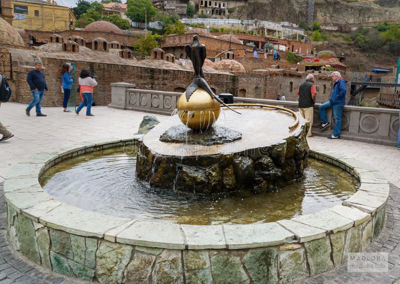 Small monuments in Tbilisi. Interesting places in Georgia. - Мадлоба