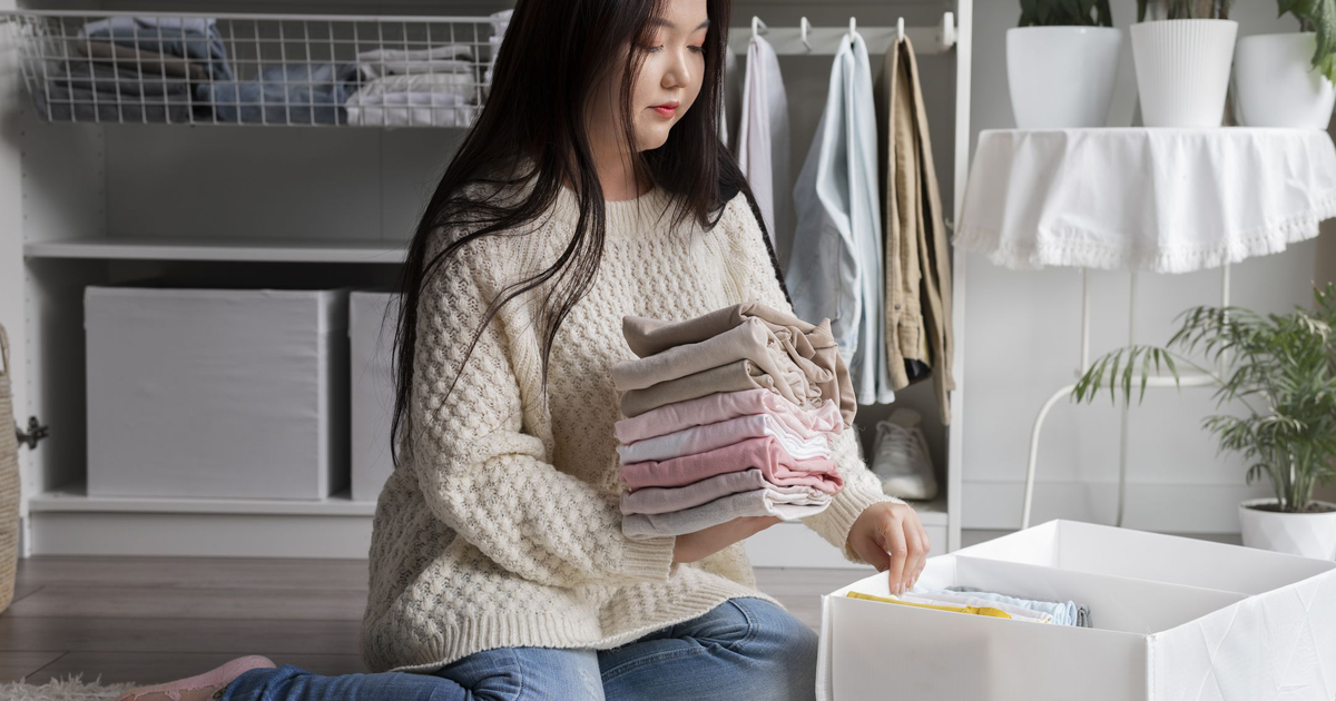 Storing Summer Clothes Efficiently: Tips and Tricks - Madloba