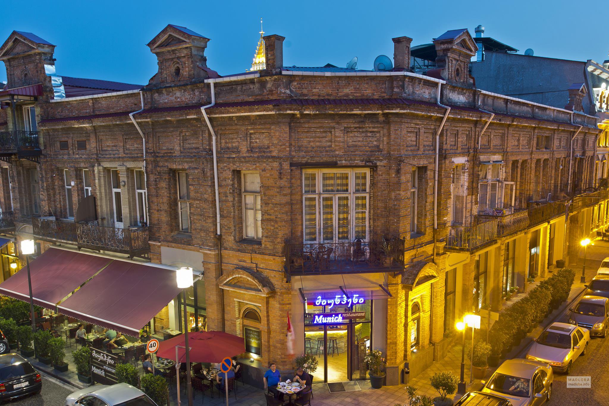 Ресторан “Munich” в Батуми в 200 метрах от площади Пьяцца предлагает по ...