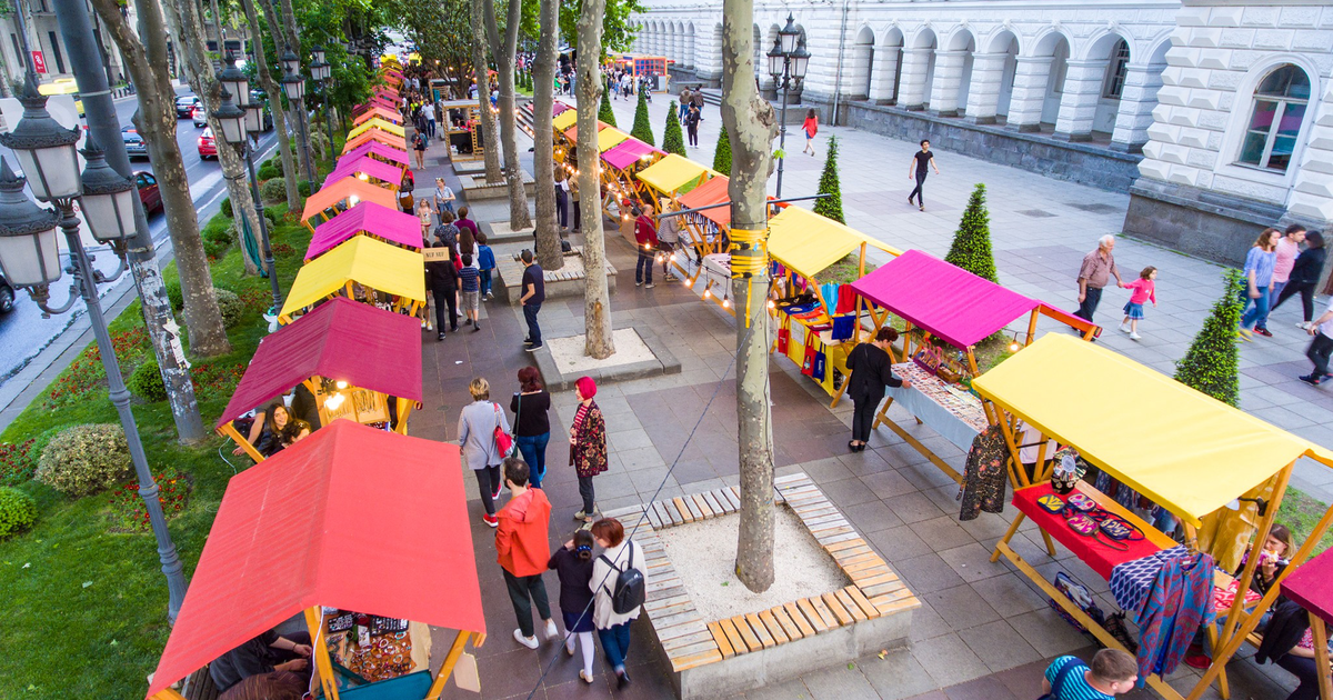Open market in Tbilisi. Markets of Georgia. - Madloba