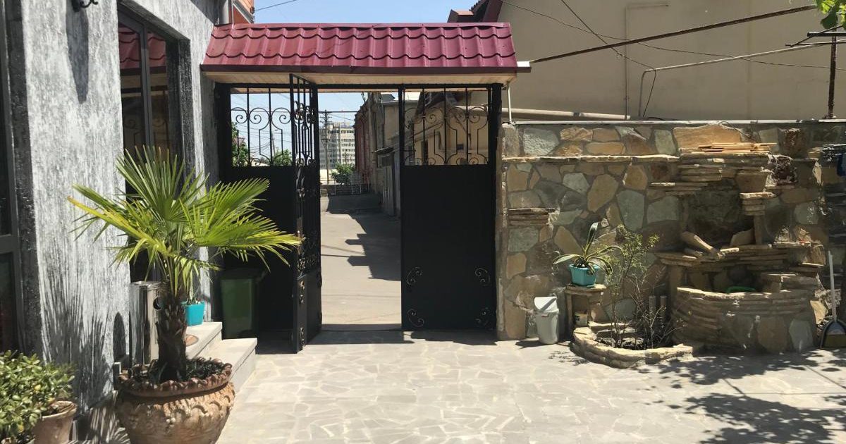 Отель The Oldest Tbilisi mini boutique hotel в Тбилиси. Уют и комфорт в ...