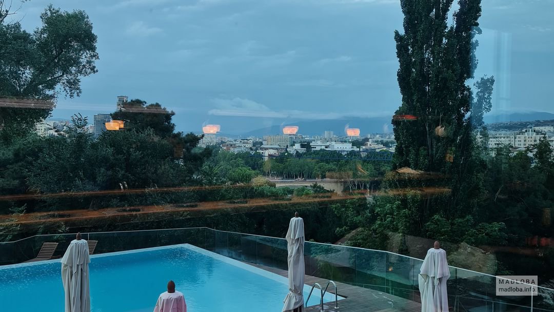 Umami Asian Restaurant in Tbilisi - Мадлоба